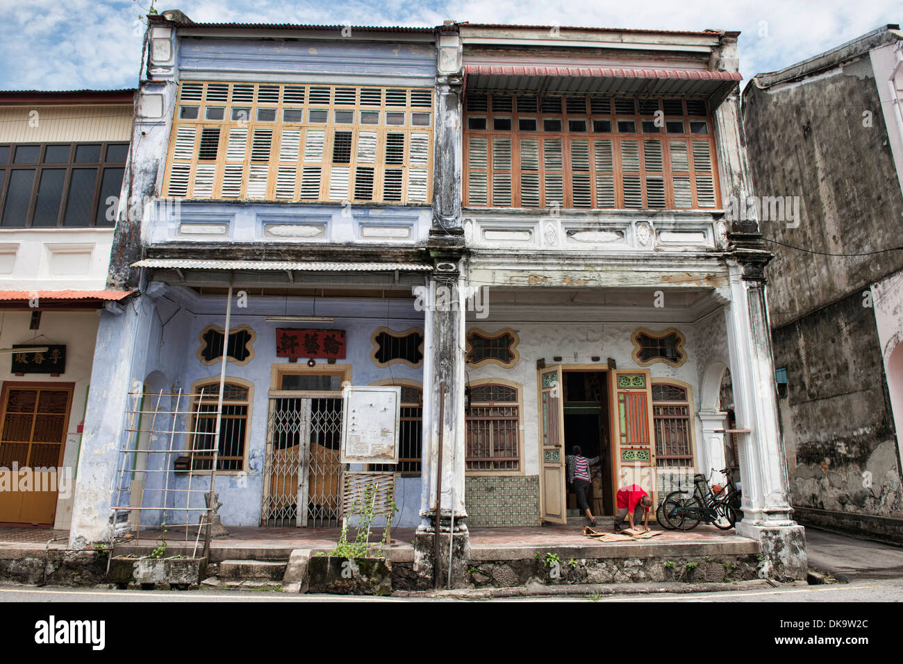 Traditional chinese shop houses in hi-res stock photography and images ...
