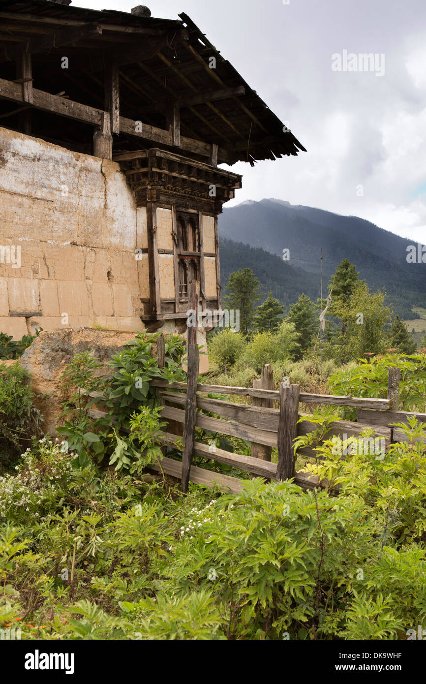Bhutan, Phobjika, old traditional mud walled, timber-framed farmhouse ...