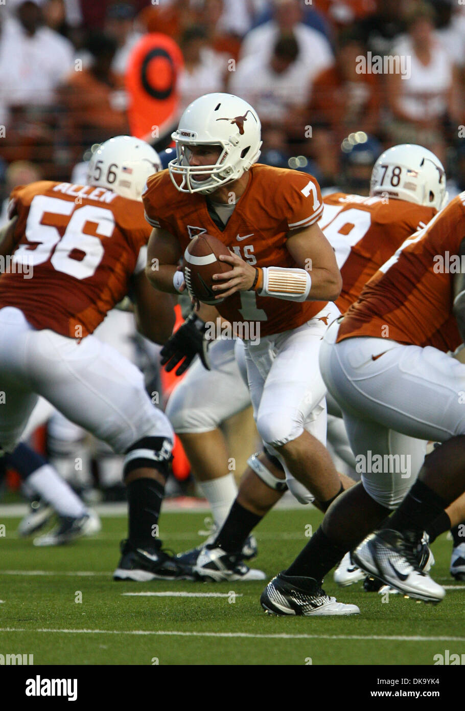 Texas longhorns football stadium hi-res stock photography and images ...
