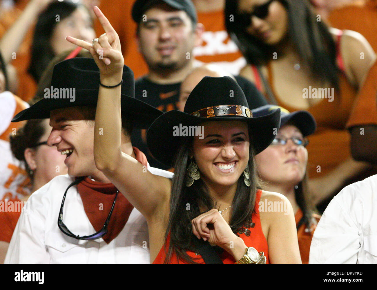 Texas memorial stadium hi-res stock photography and images - Alamy
