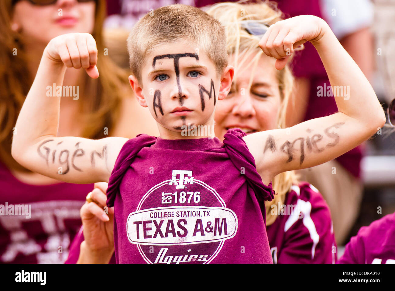 Sept. 4, 2011 - Houston, Texas, U.S - Young fan showing his pride for ...