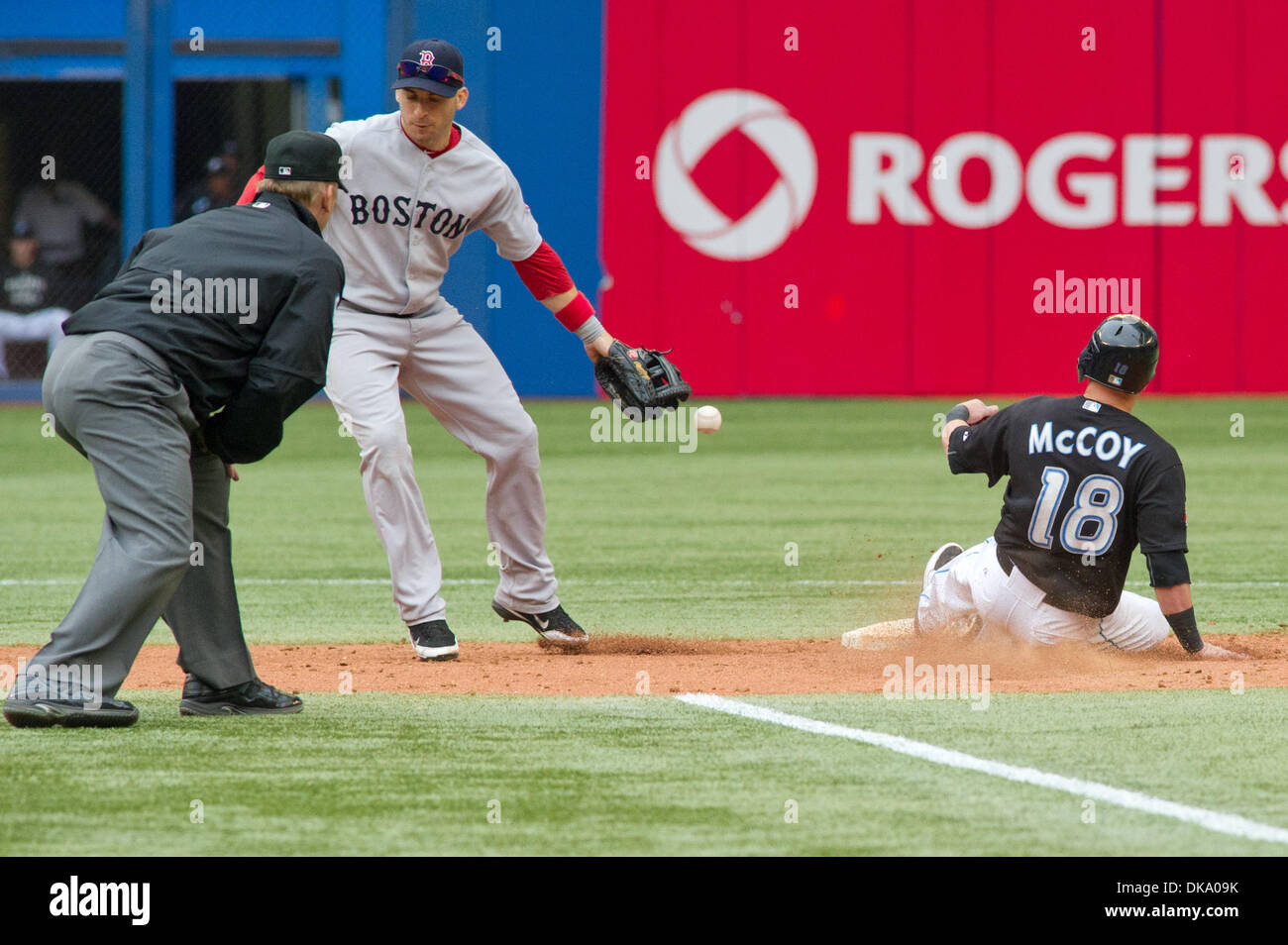 Sept. 5, 2011 - Toronto, Ontario, Canada - Toronto Blue Jays shortstop ...