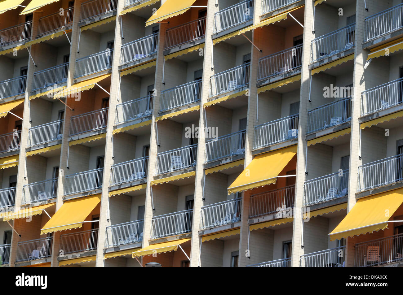Hotel building terrace balcony hi-res stock photography and images - Alamy