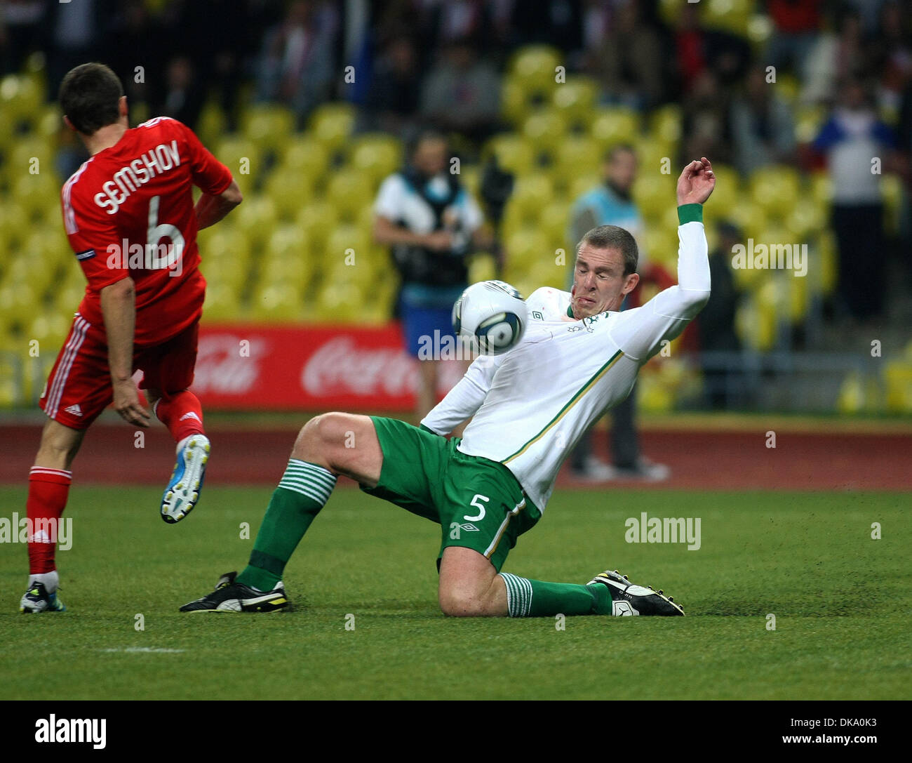 Richard dunne ireland russia hi-res stock photography and images - Alamy