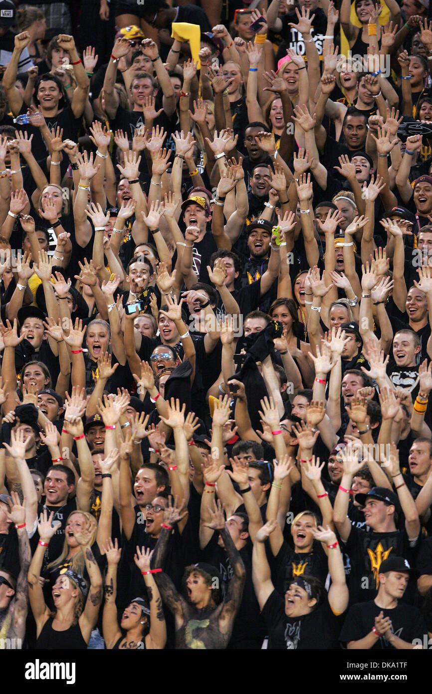 Sun devil stadium arizona hi-res stock photography and images - Alamy