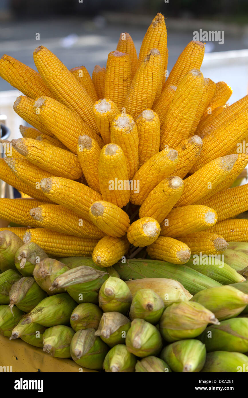 Cooked Corn on the cob for sale on roadside,Cebu City,Philippines Stock ...