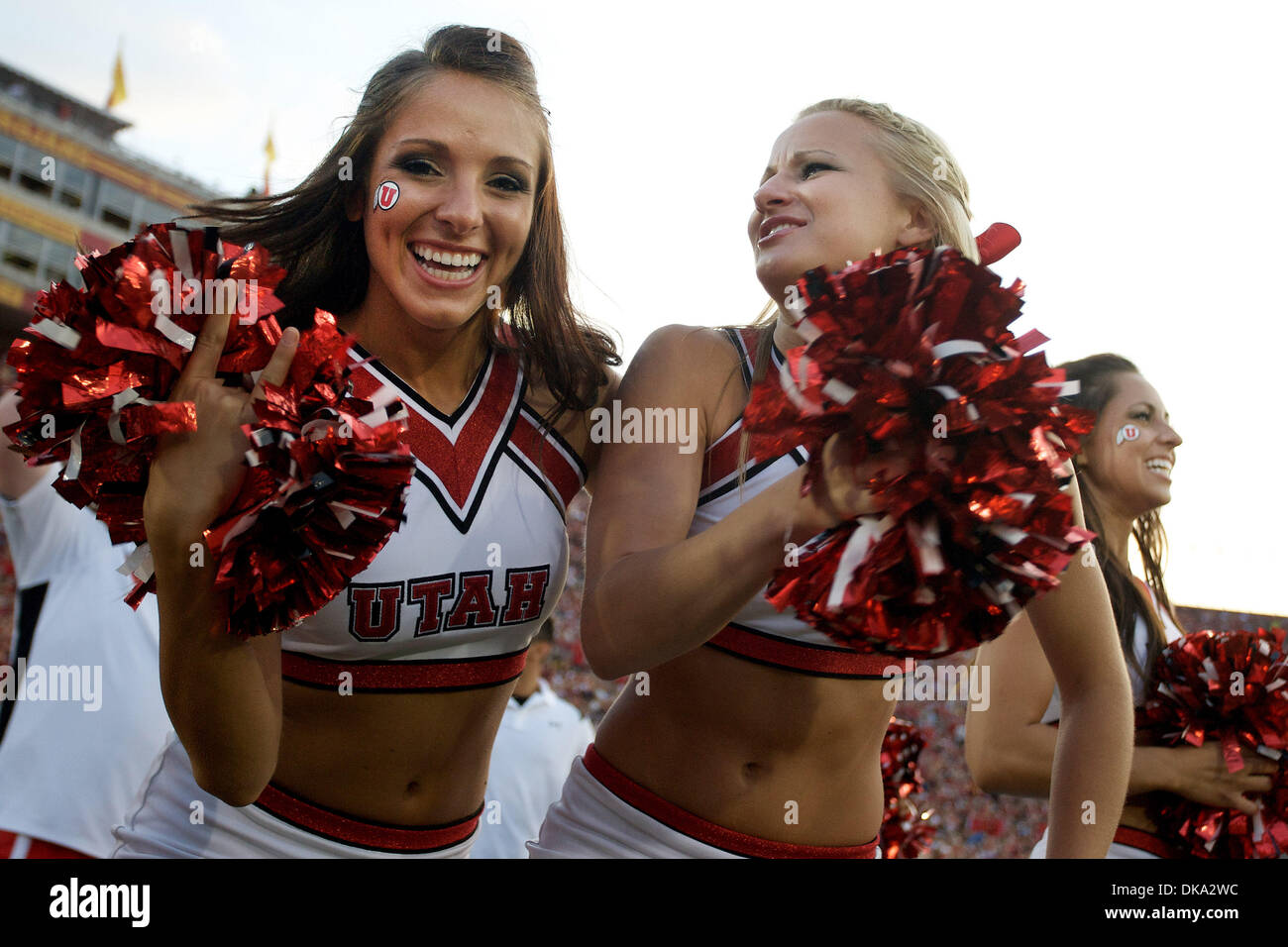 Utah utes cheerleaders hi-res stock photography and images - Alamy