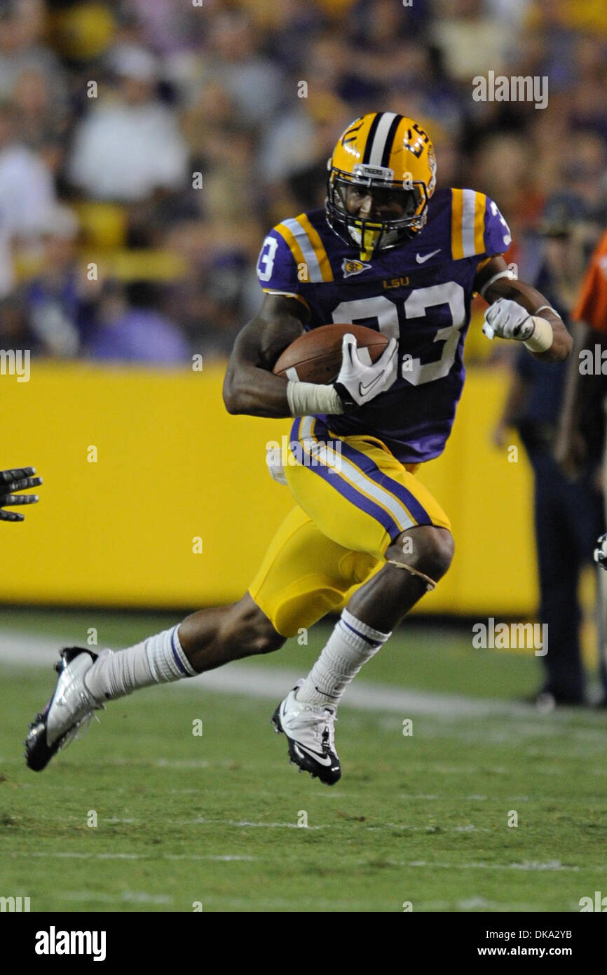 LSU Tigers wide receiver Odell Beckham (33) runs with the ball in the ...