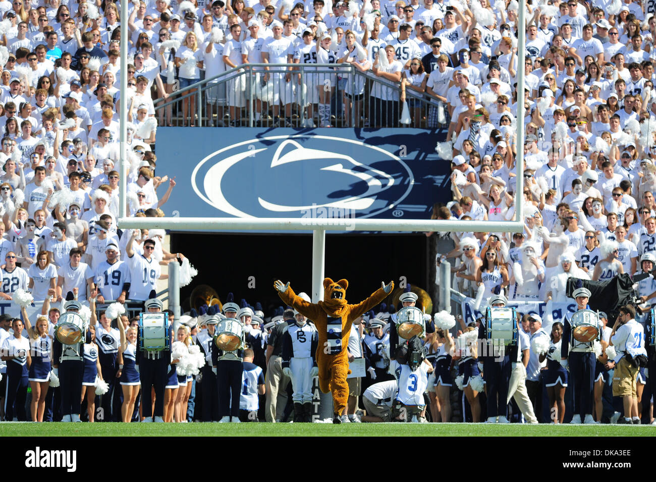 Penn state football hi-res stock photography and images - Alamy