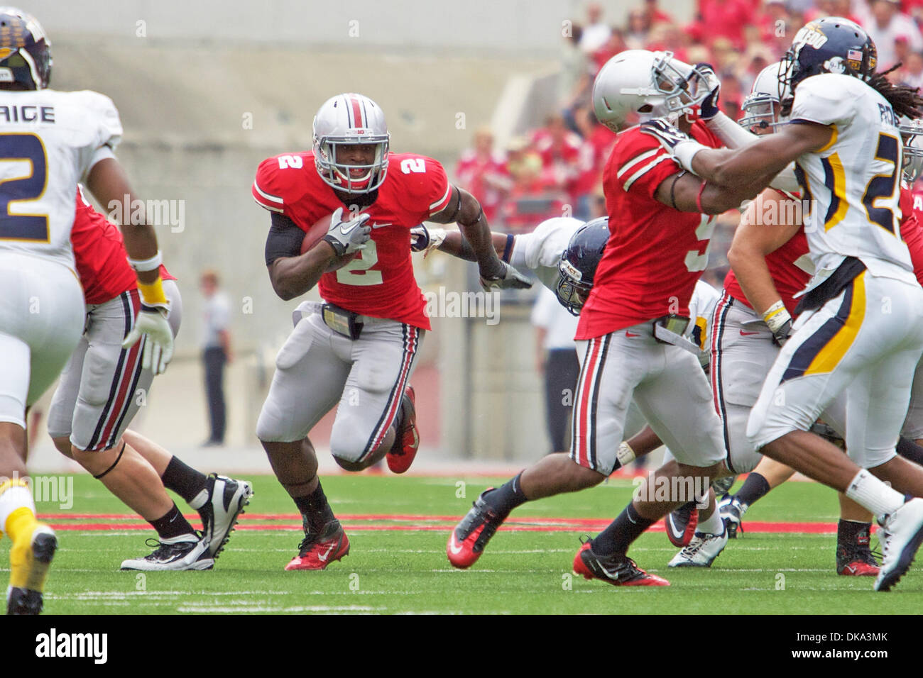 Ohio state buckeyes wide receiver hi-res stock photography and images ...