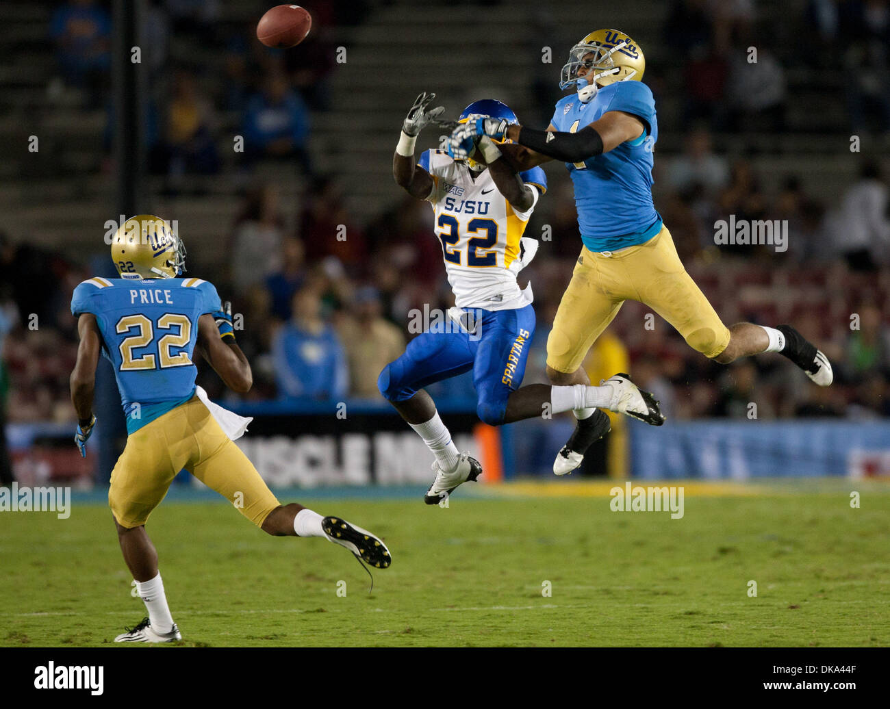 Sept. 10, 2011 - Pasadena, California, U.S - UCLA Bruins safety ...