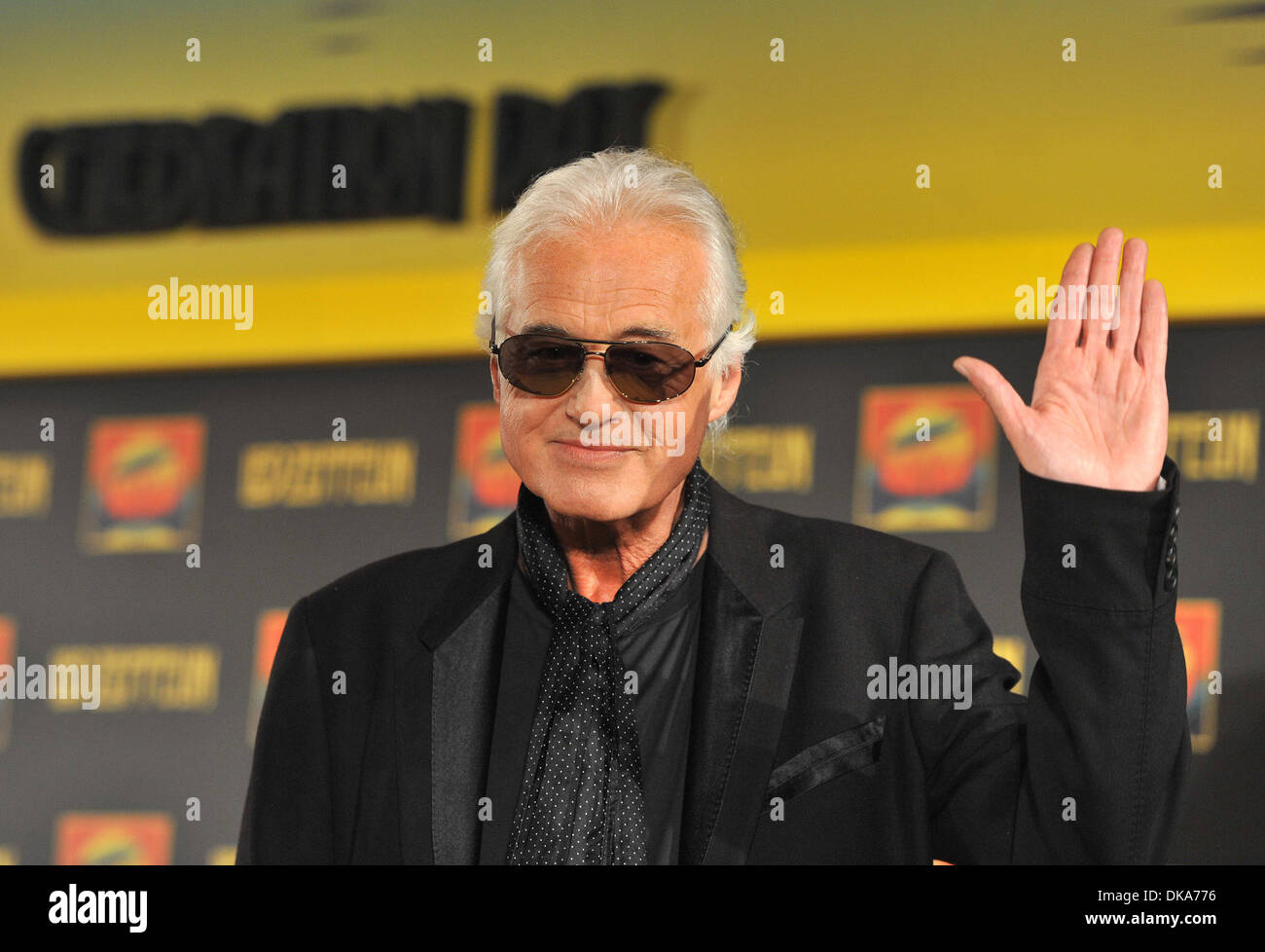 Jimmy Page Led Zeppelin launch their 2007 'Celebration Day' concert at ...