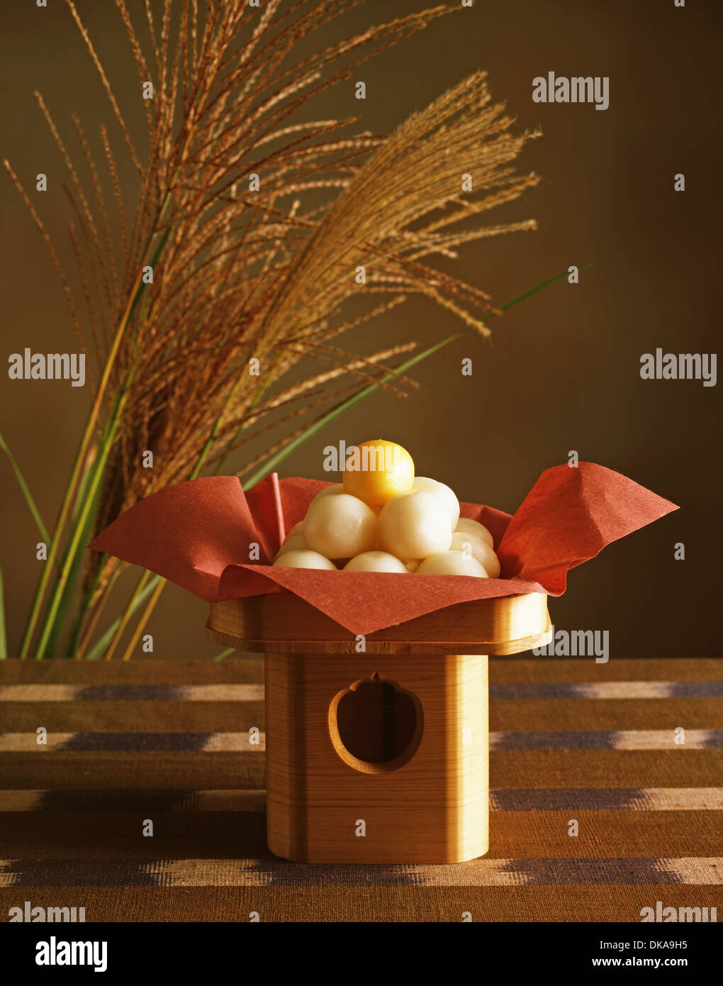 Japanese New Year mochi rice cakes Stock Photo - Alamy