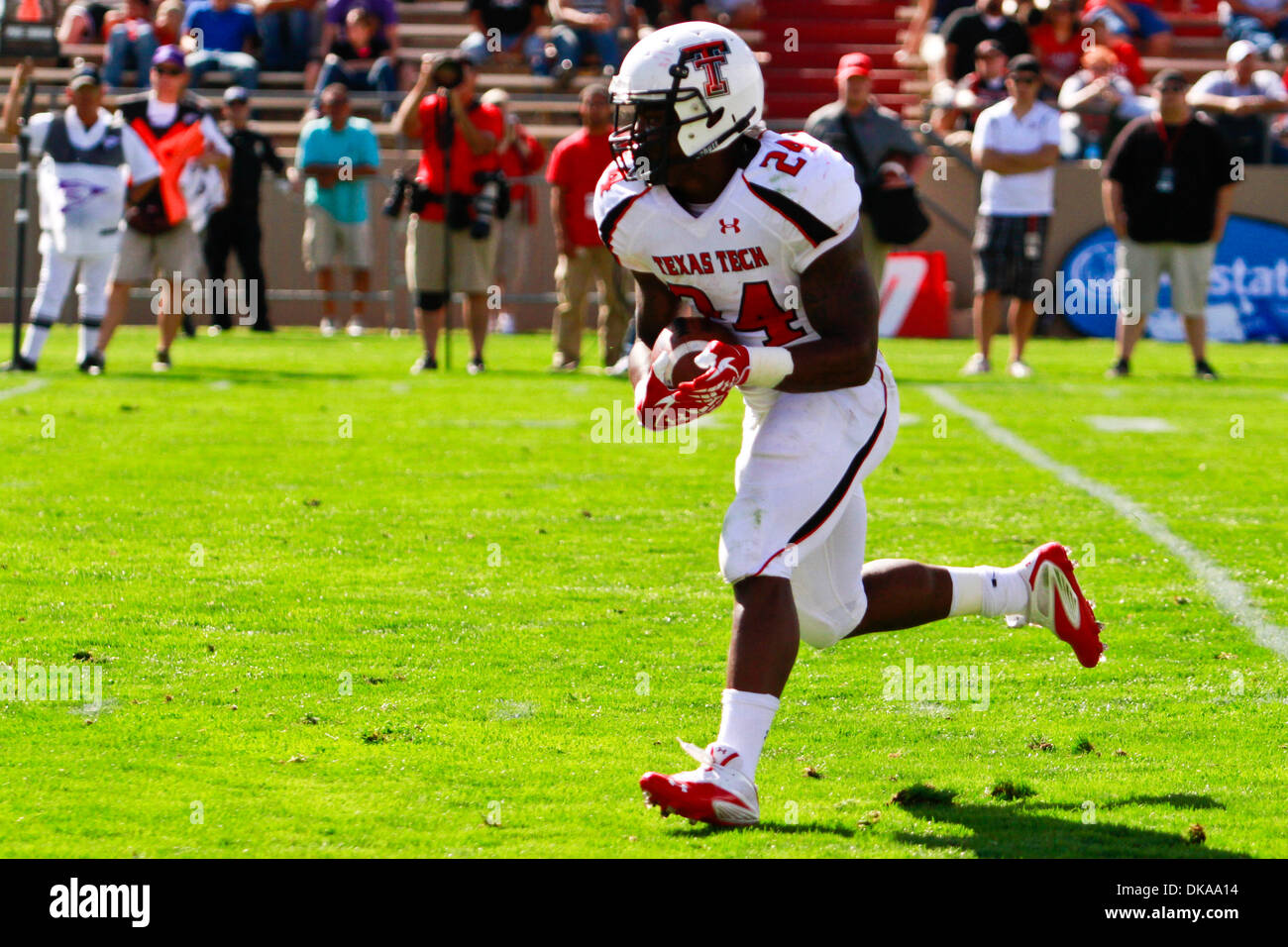 University stadium at albuquerque hi-res stock photography and images ...