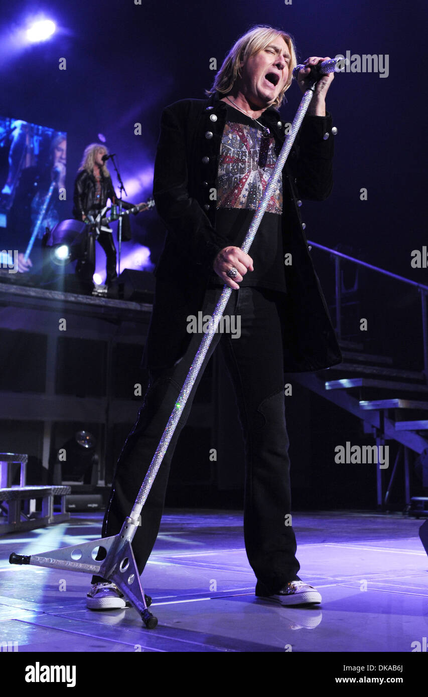 Joe Elliott Def Leppard perform live as part of their Rock of Ages tour ...