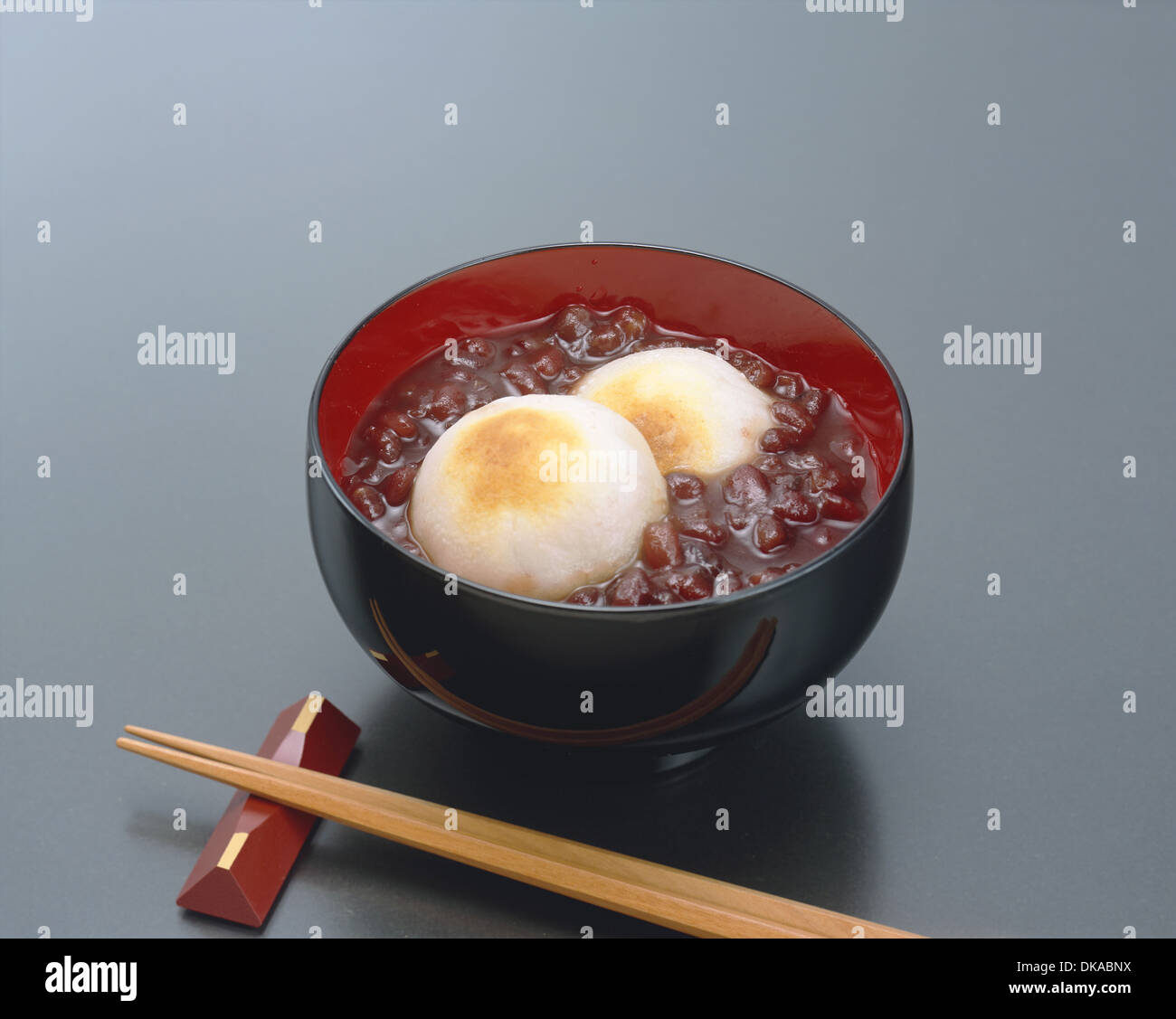 Rice cake sweet red beans hi-res stock photography and images - Alamy