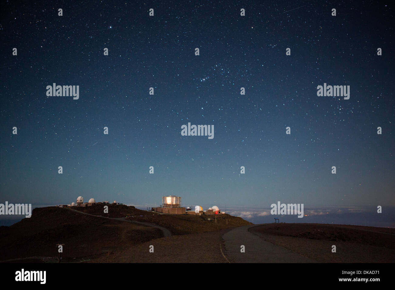 Maui space surveillance site hi-res stock photography and images - Alamy