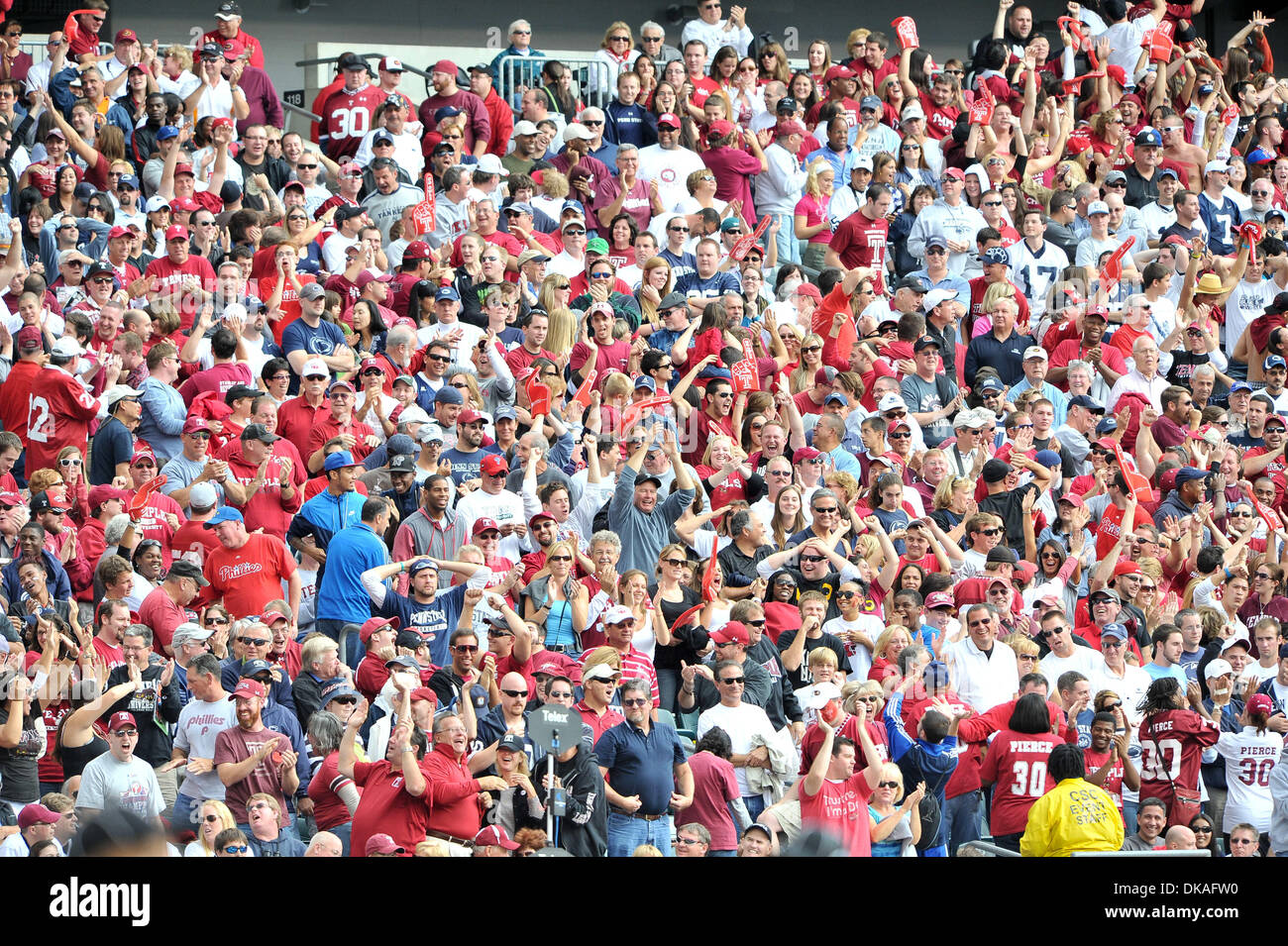 Penn state cheer hi-res stock photography and images - Alamy