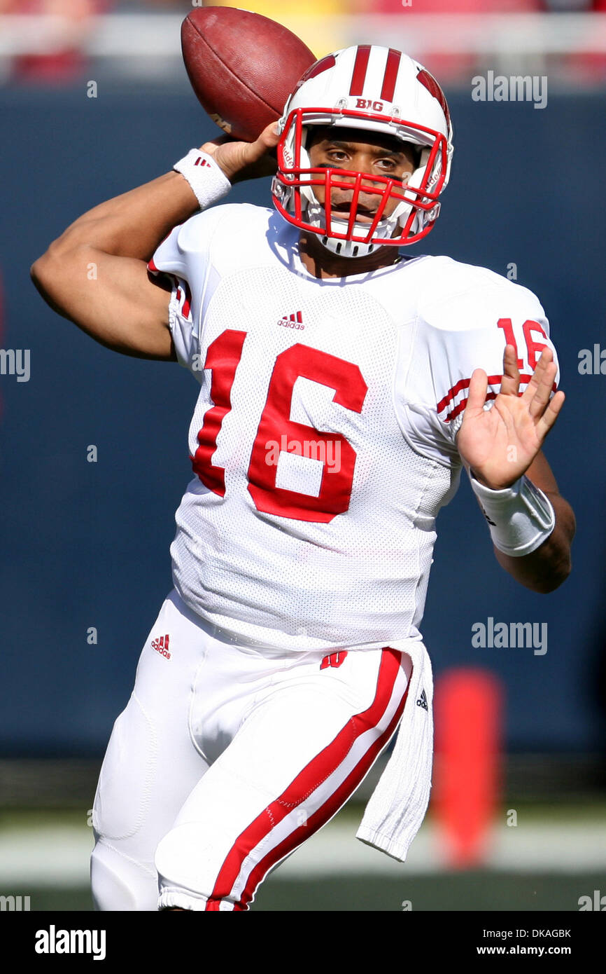 Completions hi-res stock photography and images - Alamy