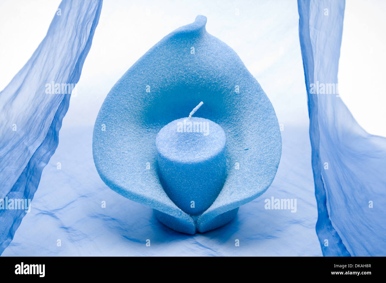 Sheet candle with cloth Stock Photo - Alamy