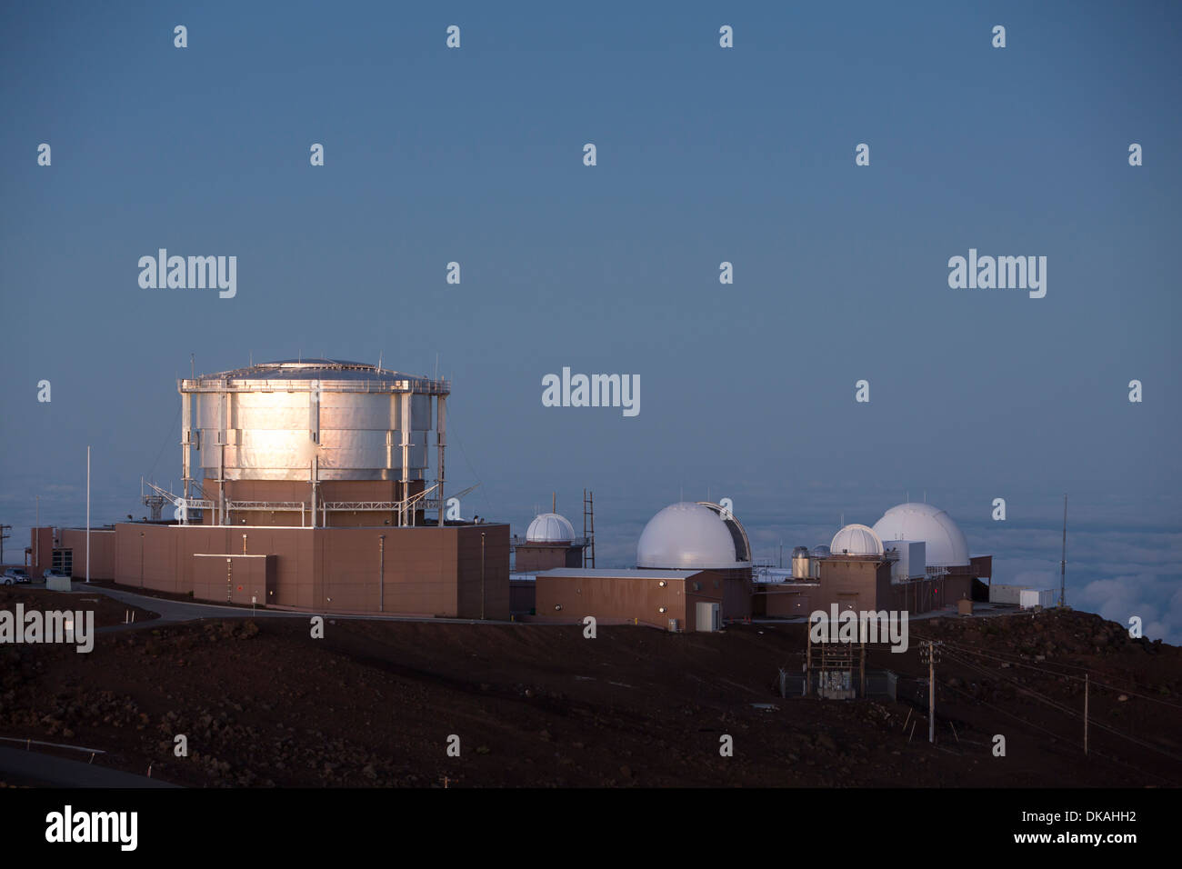 Maui space surveillance site hi-res stock photography and images - Alamy