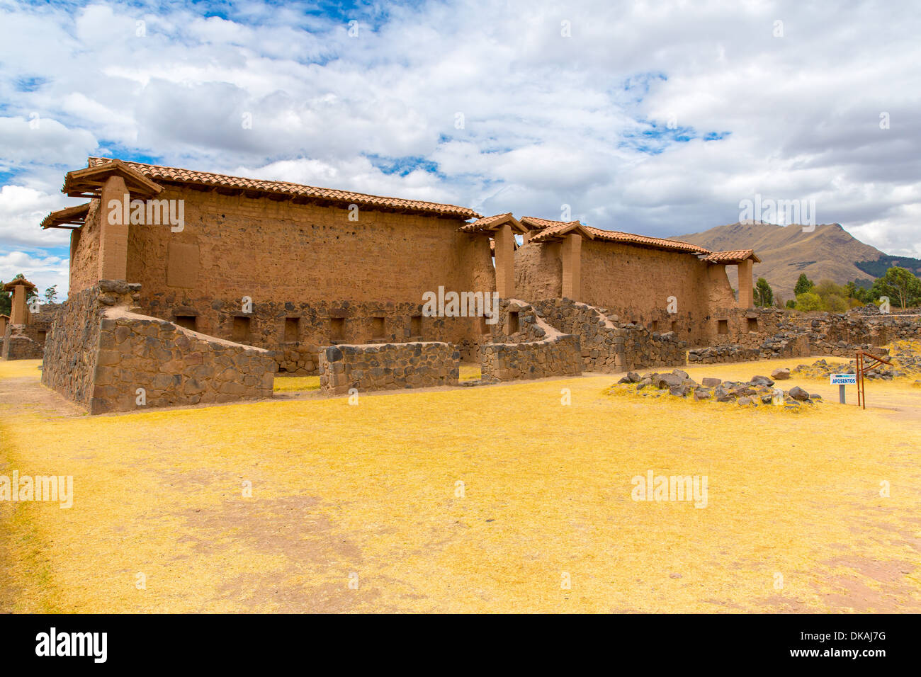 Archeological site of raqchi hi-res stock photography and images - Alamy