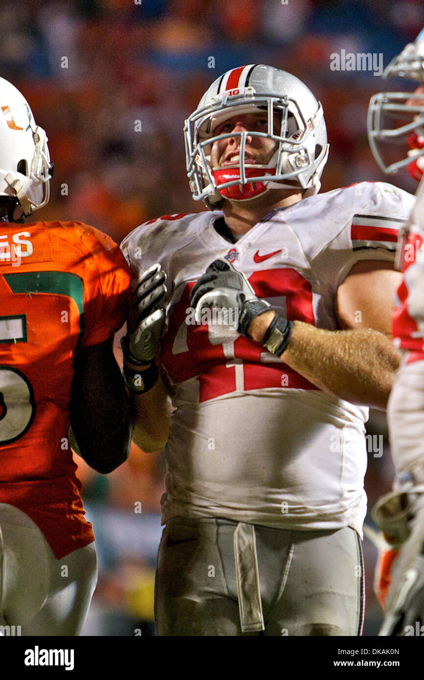 Sept. 17, 2011 - Miami, Florida, U.S - Ohio State Buckeyes linebacker ...