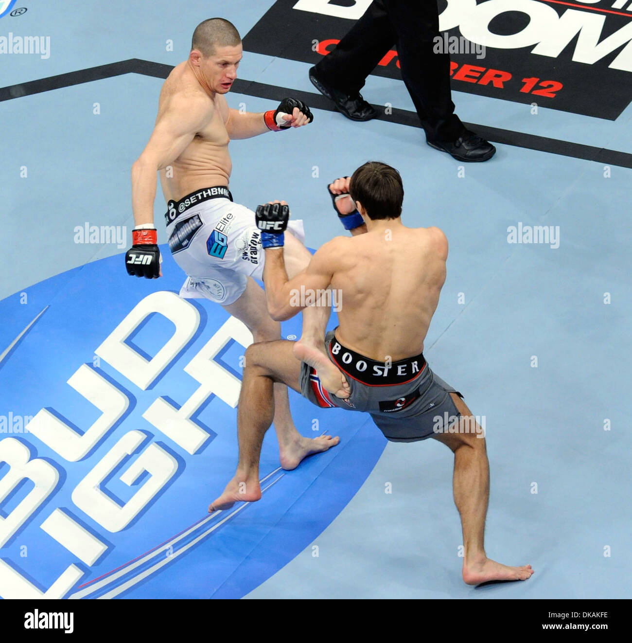 Seth Baczynski vs Simeon Thoresen UFC 152 Welterweight Bout Toronto ...