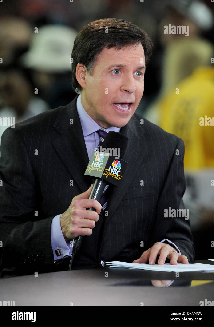 Bob costas hi-res stock photography and images - Alamy