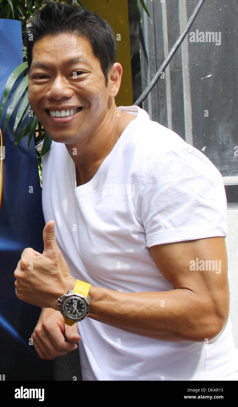 Dr wong hi-res stock photography and images - Alamy