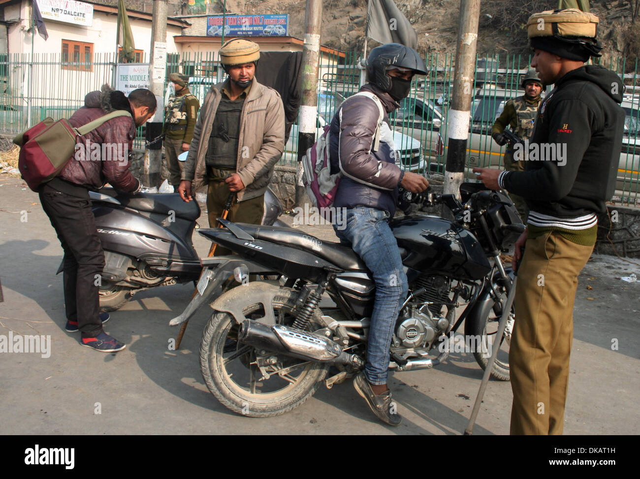 Police frisking hi-res stock photography and images - Alamy