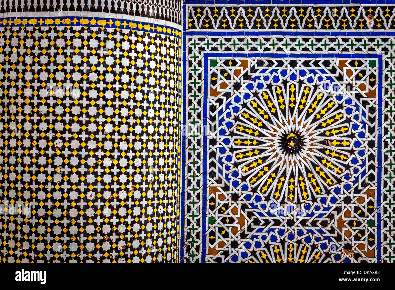 Fes morocco tiles hi-res stock photography and images - Alamy