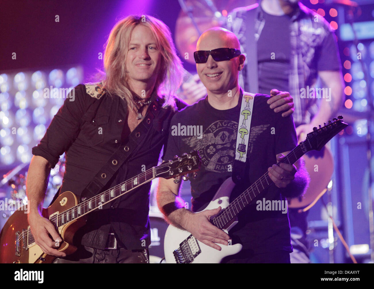 Doug Aldrich and Joe Satriani Marshall Amp: 50 Years Of Loud Live ...