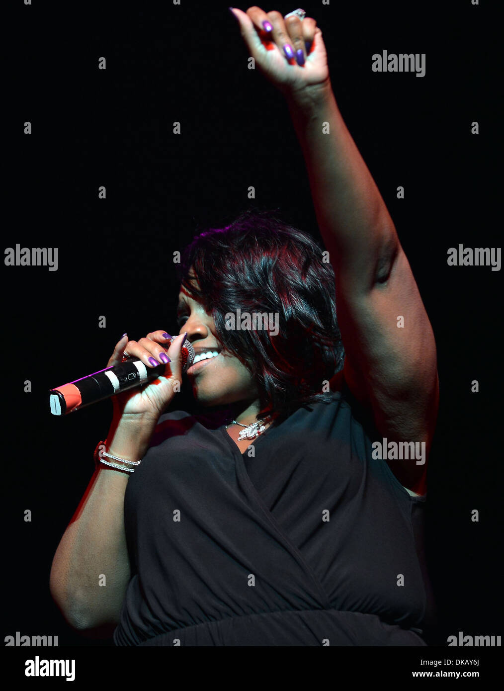 Kelly Price ever R&B Concert series held at BankUnited Center Coral ...
