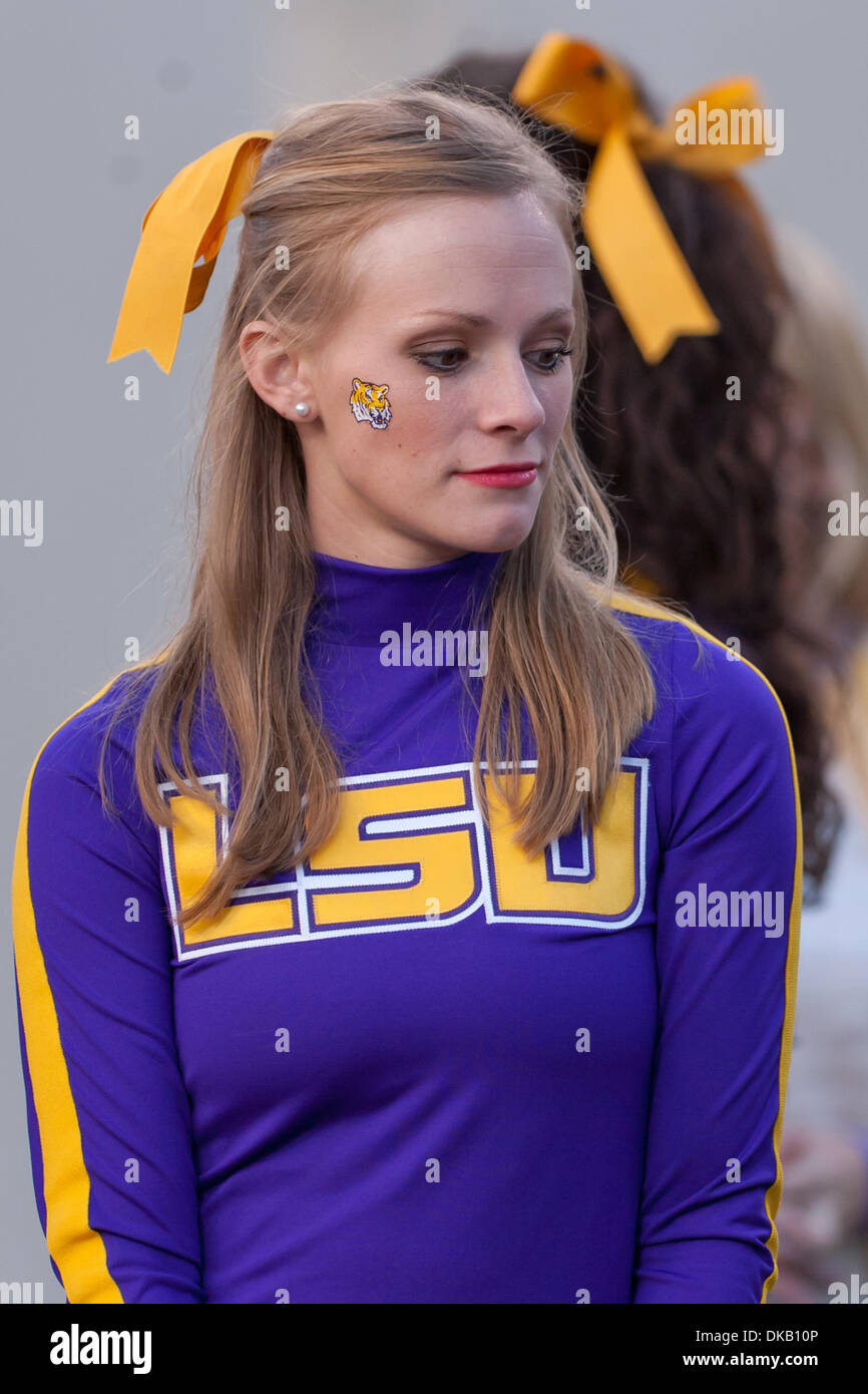 Lsu cheerleader hi-res stock photography and images - Alamy
