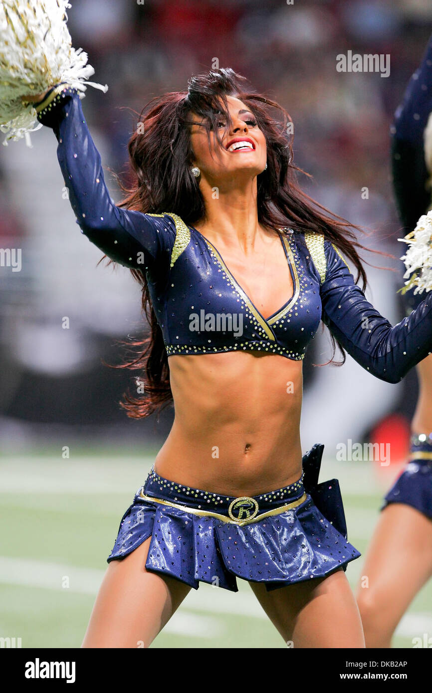 Nfl Cheerleader Rams High Resolution Stock Photography and Images - Alamy