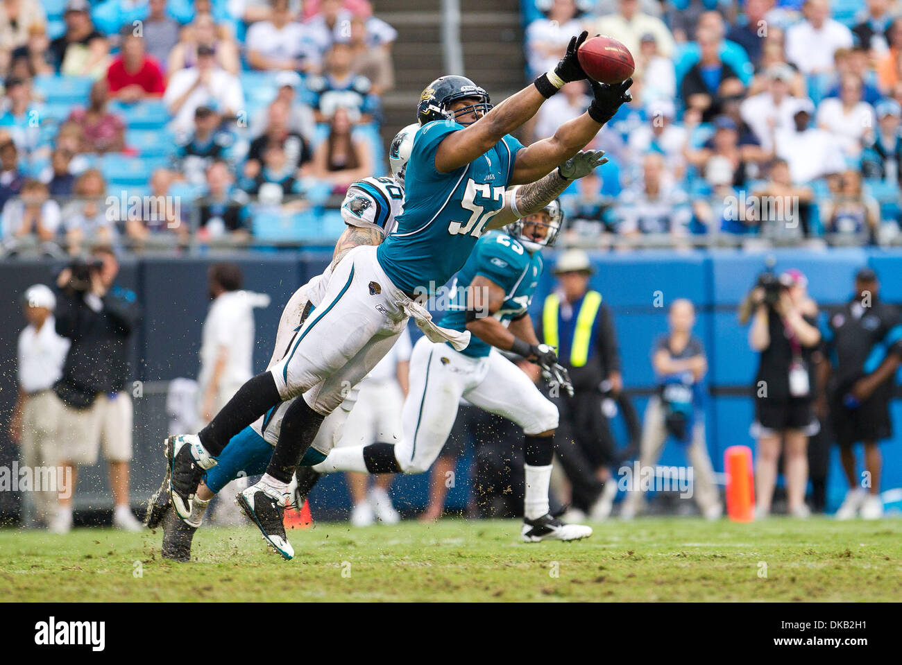 Jacksonville jaguars linebacker daryl smith hi-res stock photography ...