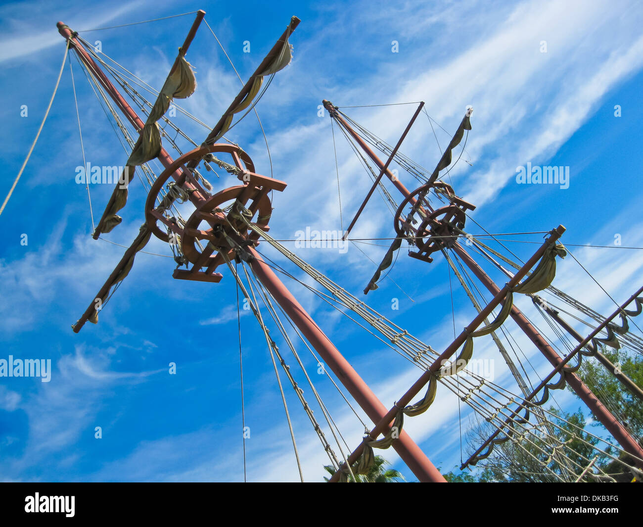 Galleon ship sails hi-res stock photography and images - Alamy
