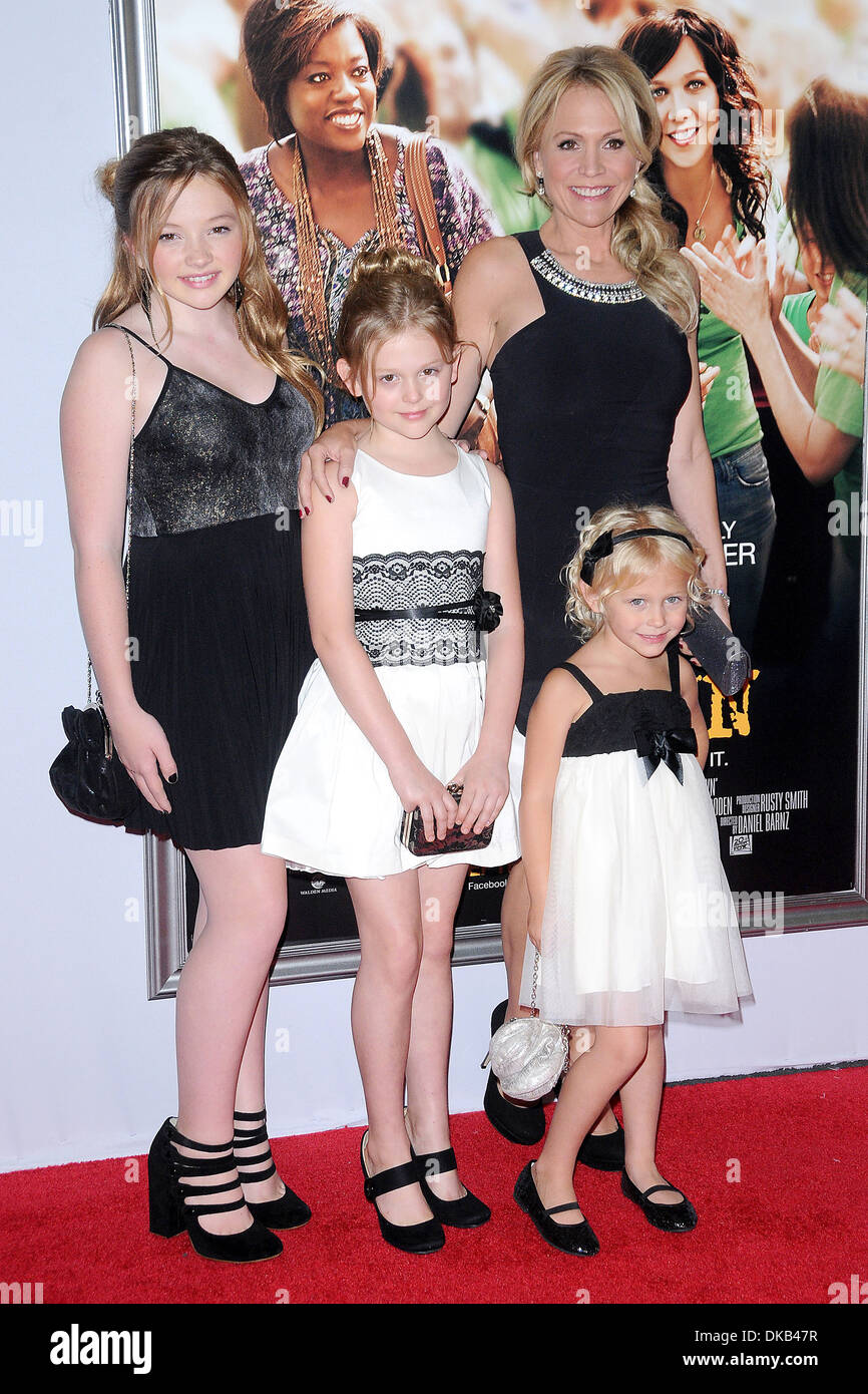 Barbara Alyn Woods And John Lind