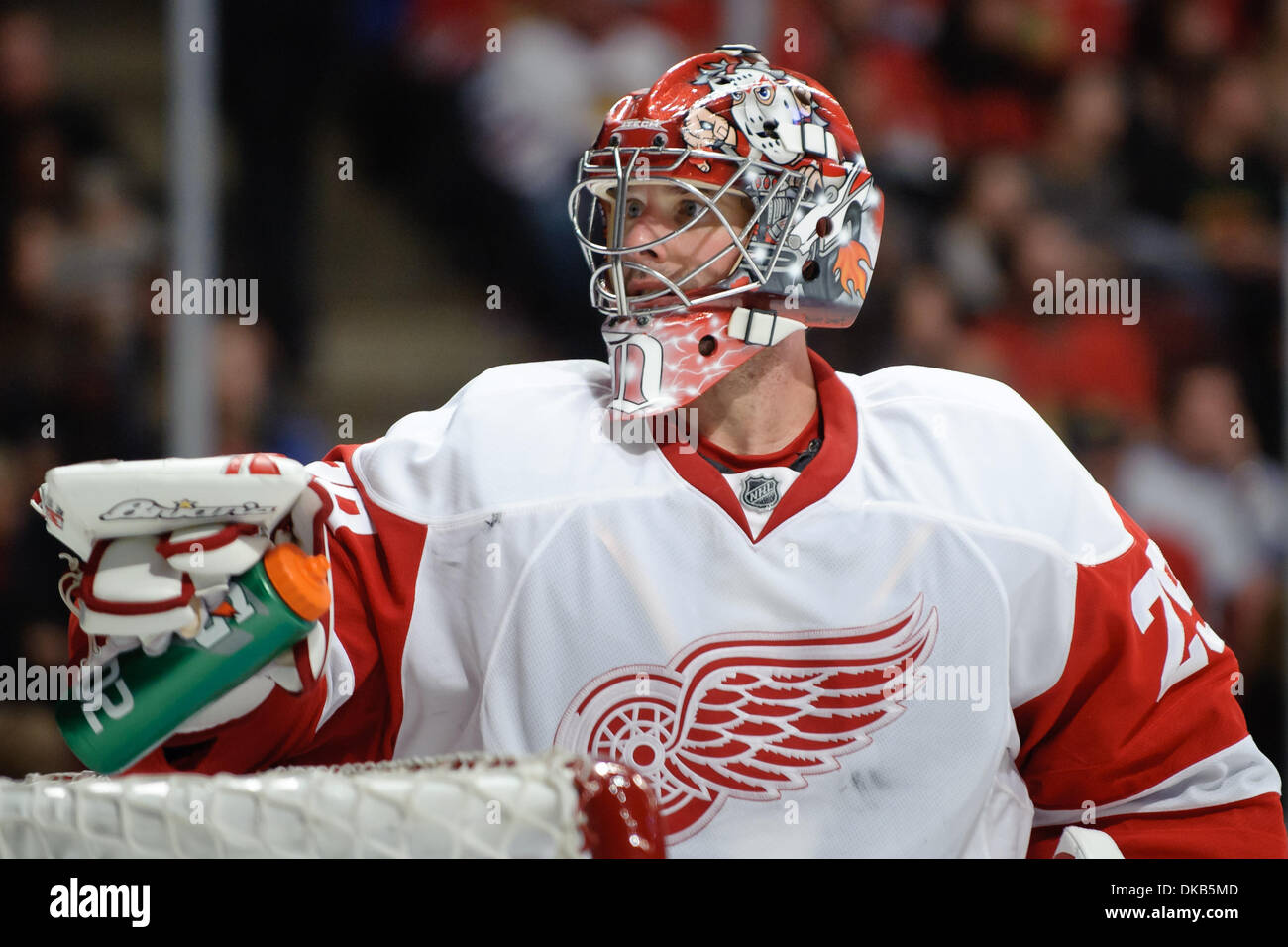 Sep. 28, 2011 - Chicago, Illinois, U.S - Detroit goalie Ty Conklin (29 ...