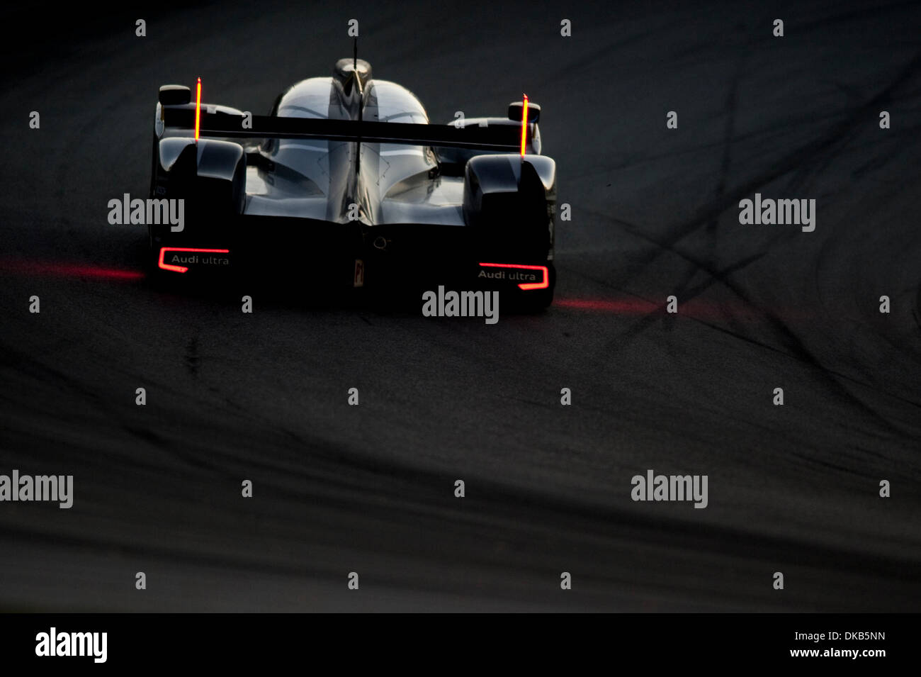 Audi r18 le mans kristensen 2011 hi-res stock photography and images ...