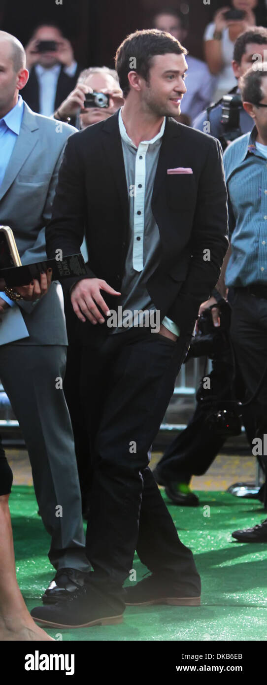 Justin Timberlake at world premiere of 'Trouble With Curve' - outside ...