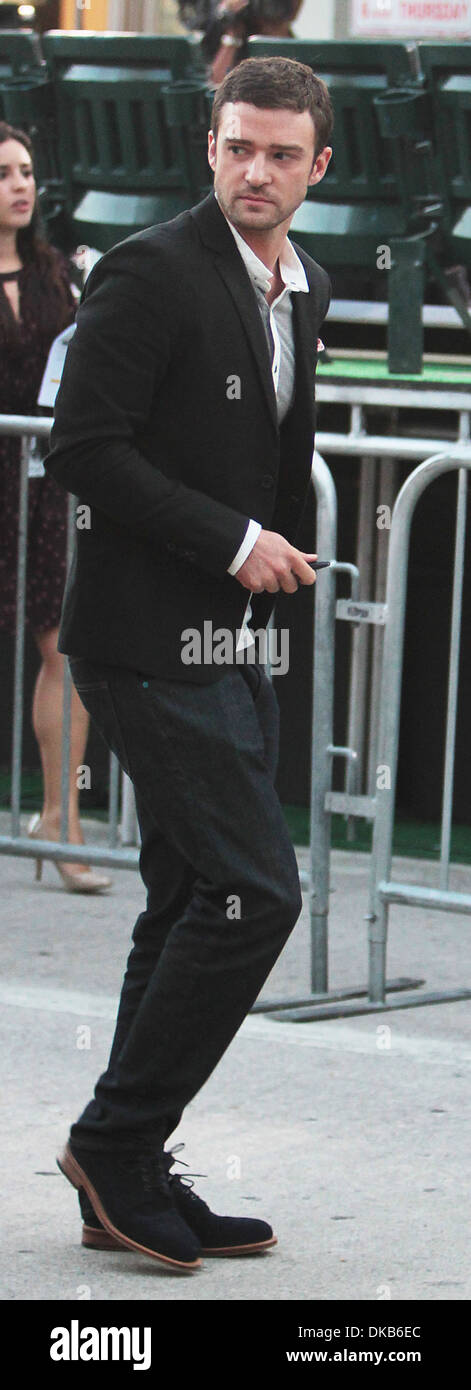 Justin Timberlake at world premiere of 'Trouble With Curve' - outside ...