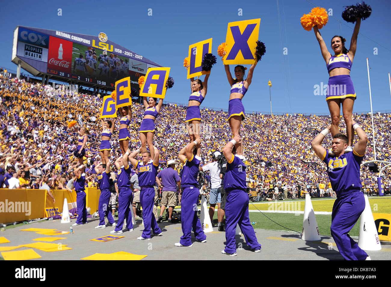 LSU Tigers cheerleaders lead their home crowd during the Div. 1 NCAA ...