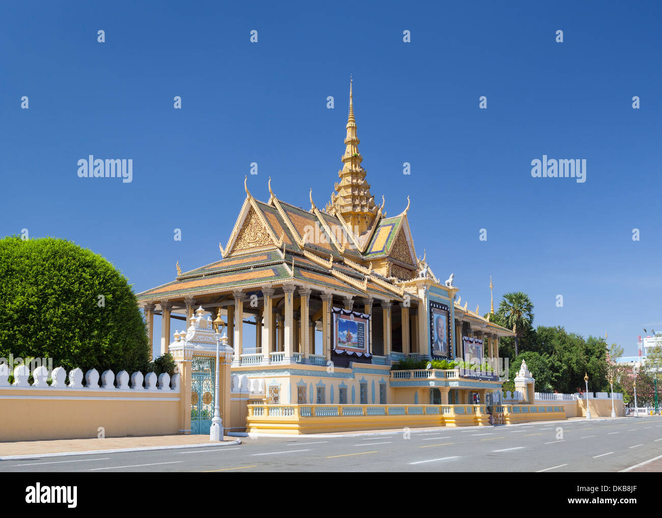 Chanchhaya pavilion phnom penh hi-res stock photography and images - Alamy