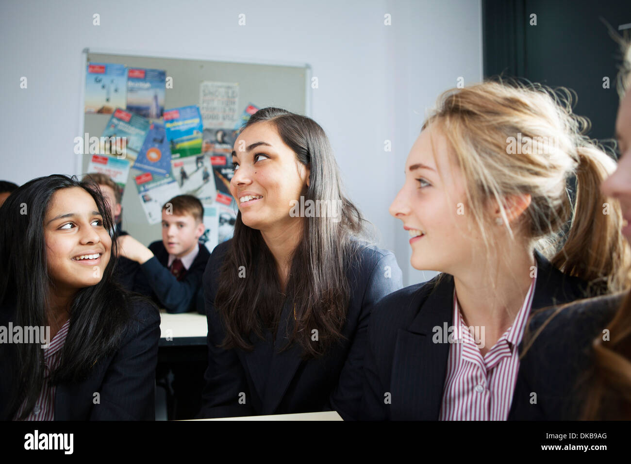 Teenage british schoolgirl in uniform hi-res stock photography and ...