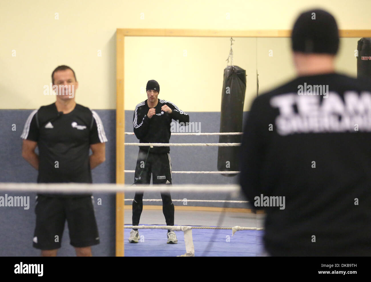 Guestrow, Germany. 04th Dec, 2013. Professional boxer Juergen Braehmer ...