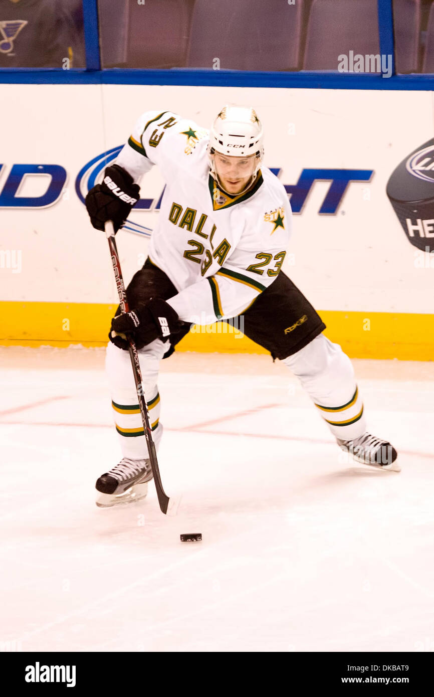 Oct. 01, 2011 - Saint Louis, Missouri, U.S - Dallas Stars center Tom ...