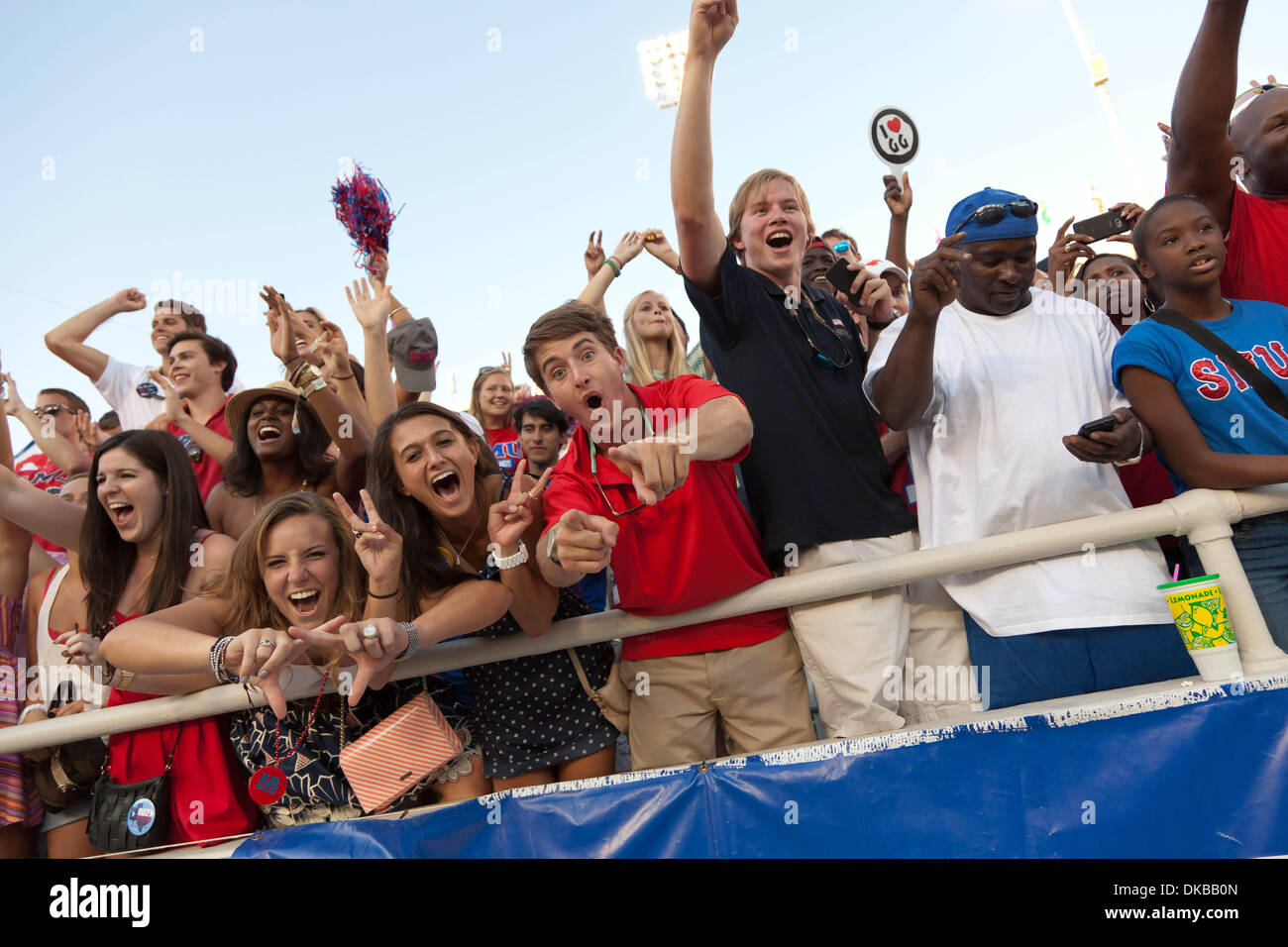 Oct. 1, 2011 - Fort Worth, Texas, US - SMU Mustangs fans react after ...