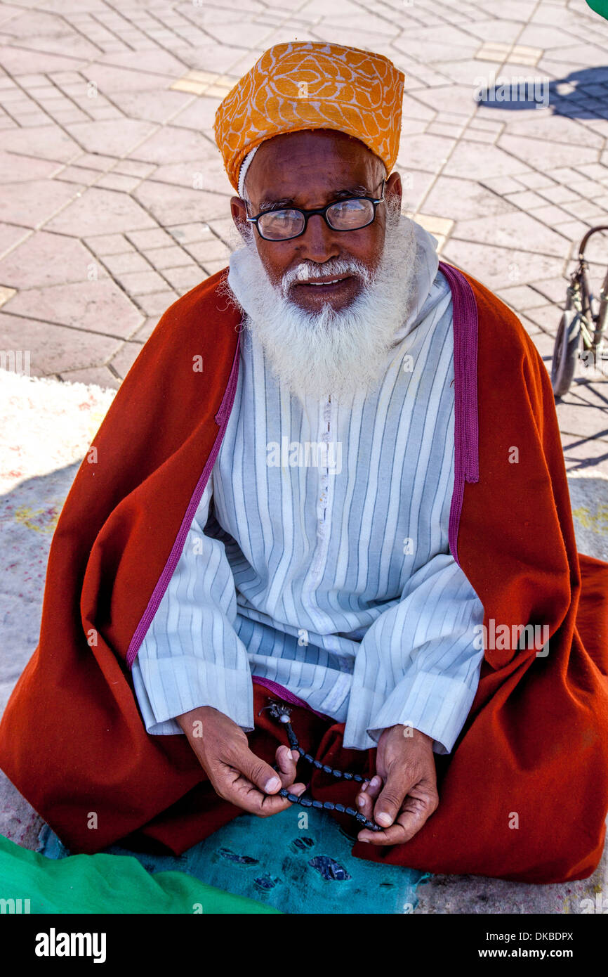 Moroccan old man with beard hi-res stock photography and images - Alamy